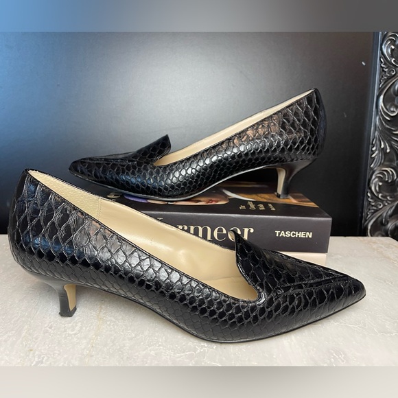 Adrienne Vittadini | Shoes | Adrienne Vittadini Crocodile Style Low ...
